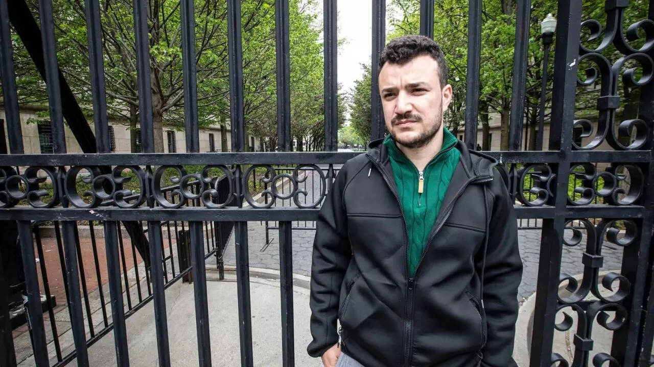 After Harvard, now Columbia: Trump to cut federal student loans and ...