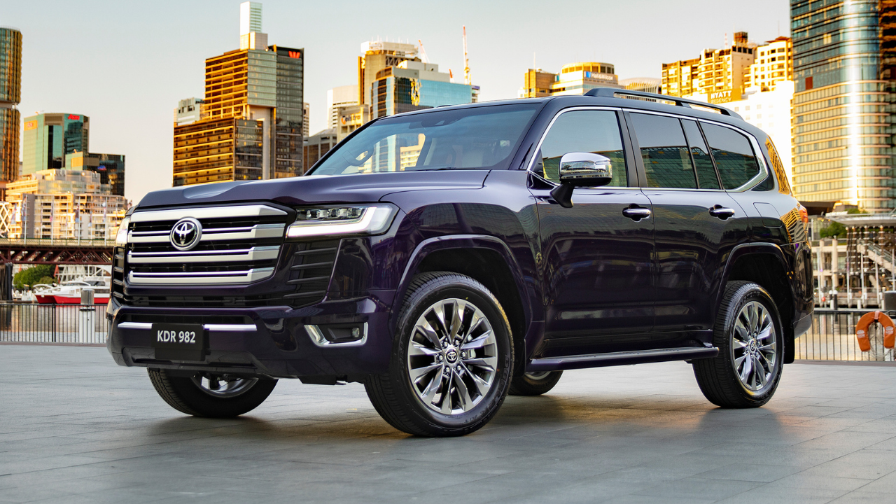 Toyota Land Cruiser LC 300 Hybrid revealed: Most powerful LC ever with ...