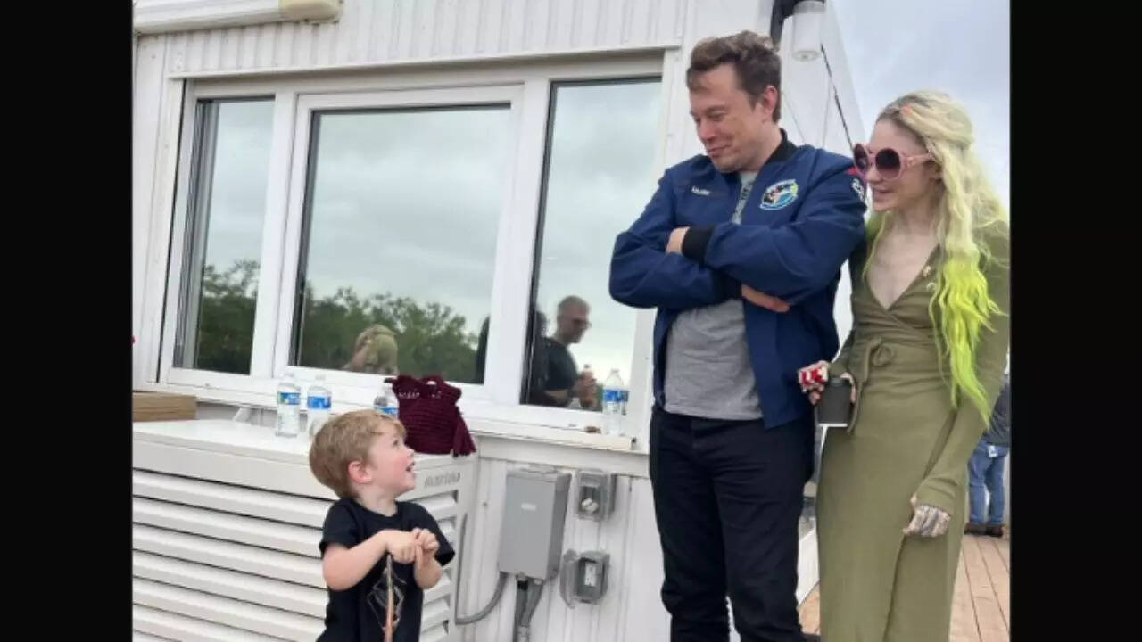 Elon Musk’s ex Grimes calls his social media platform ‘poison’- but what’s behind the dig ...