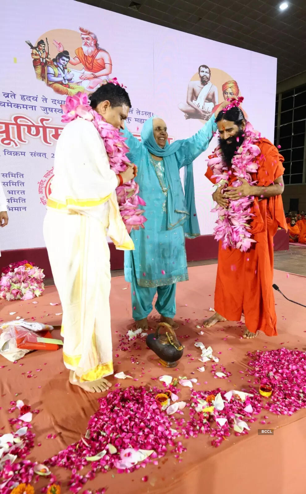 Patanjali Yogpeeth celebrates Guru Purnima with devotion; Swami Ramdev ...