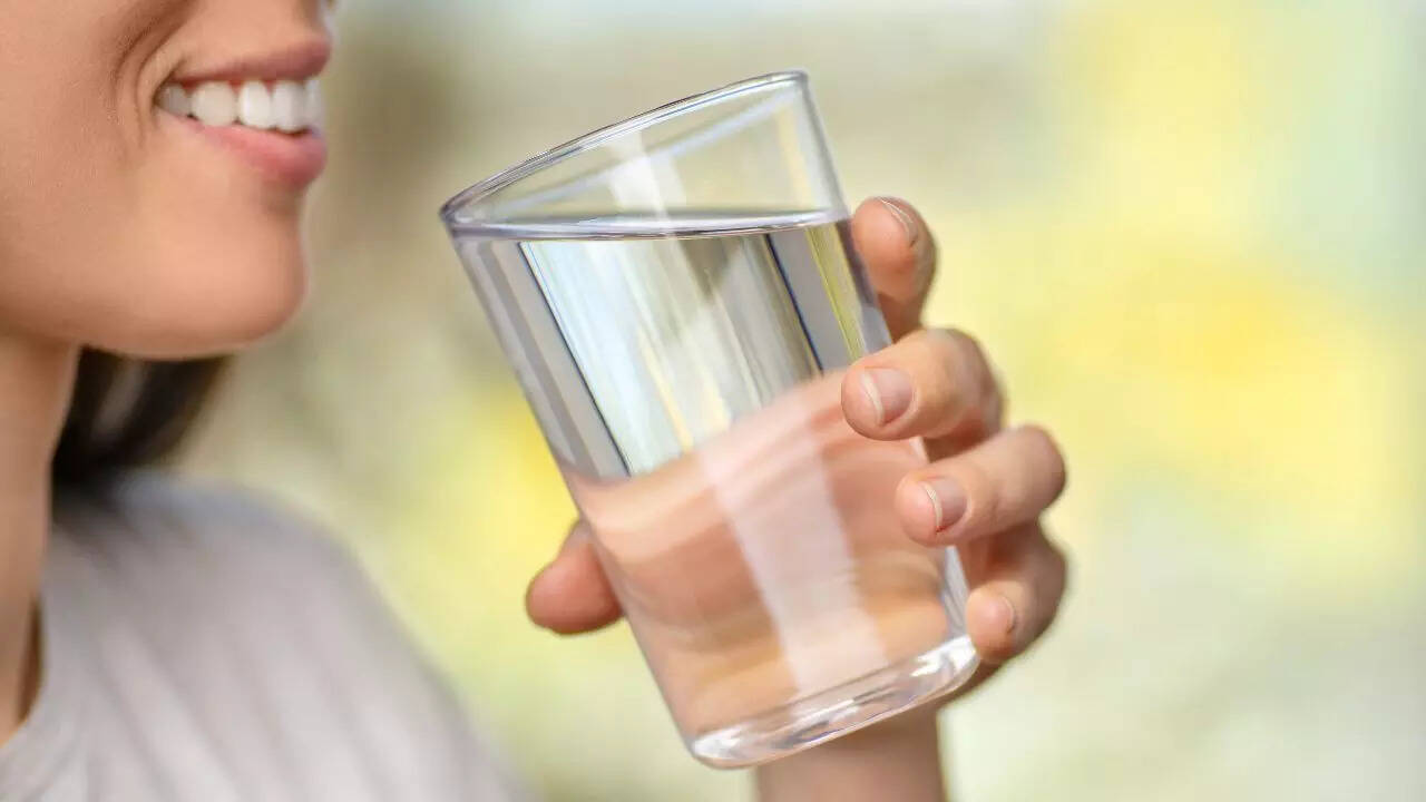 Smart ways to stay hydrated this summer | - Times of India