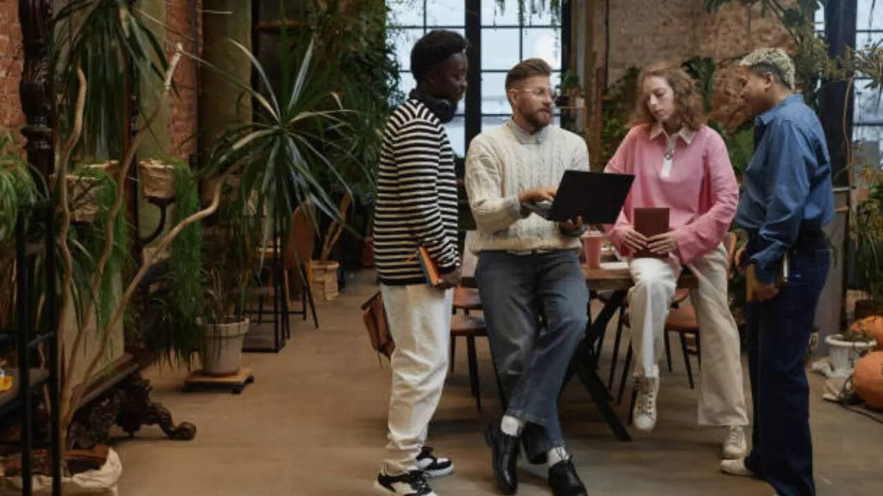 How Gen Z is changing the workplace: 4 pros and cons of the new-age ...