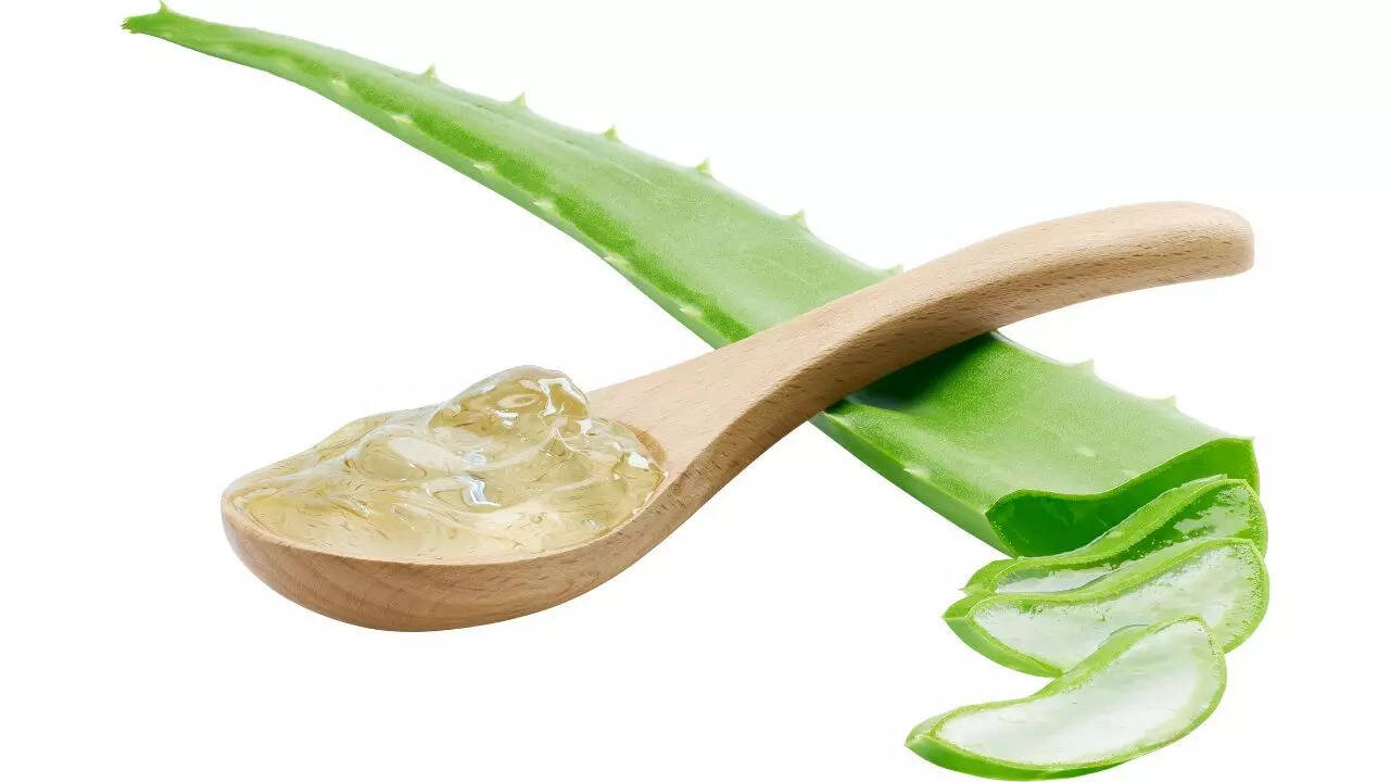 Why you should never pop a pimple: Know its risks and tips to heal ...