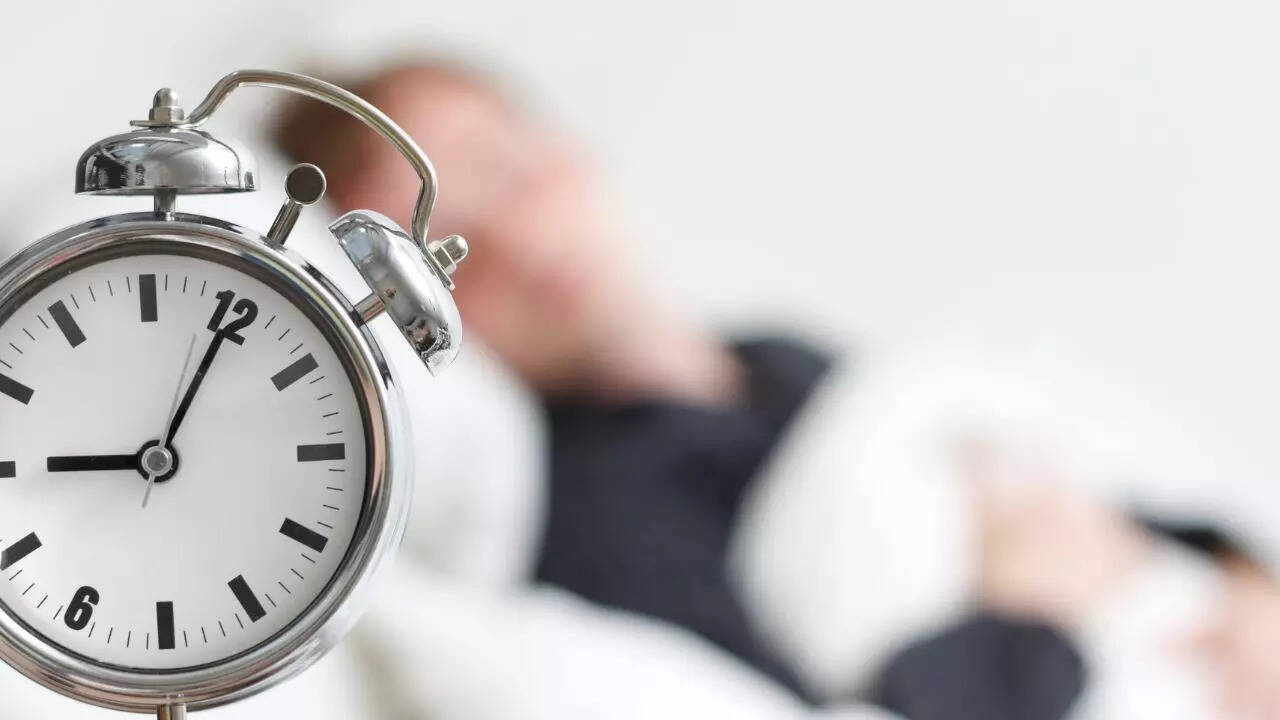 7 vs 9 hours of sleep: What’s the ideal amount and why it might not be ...