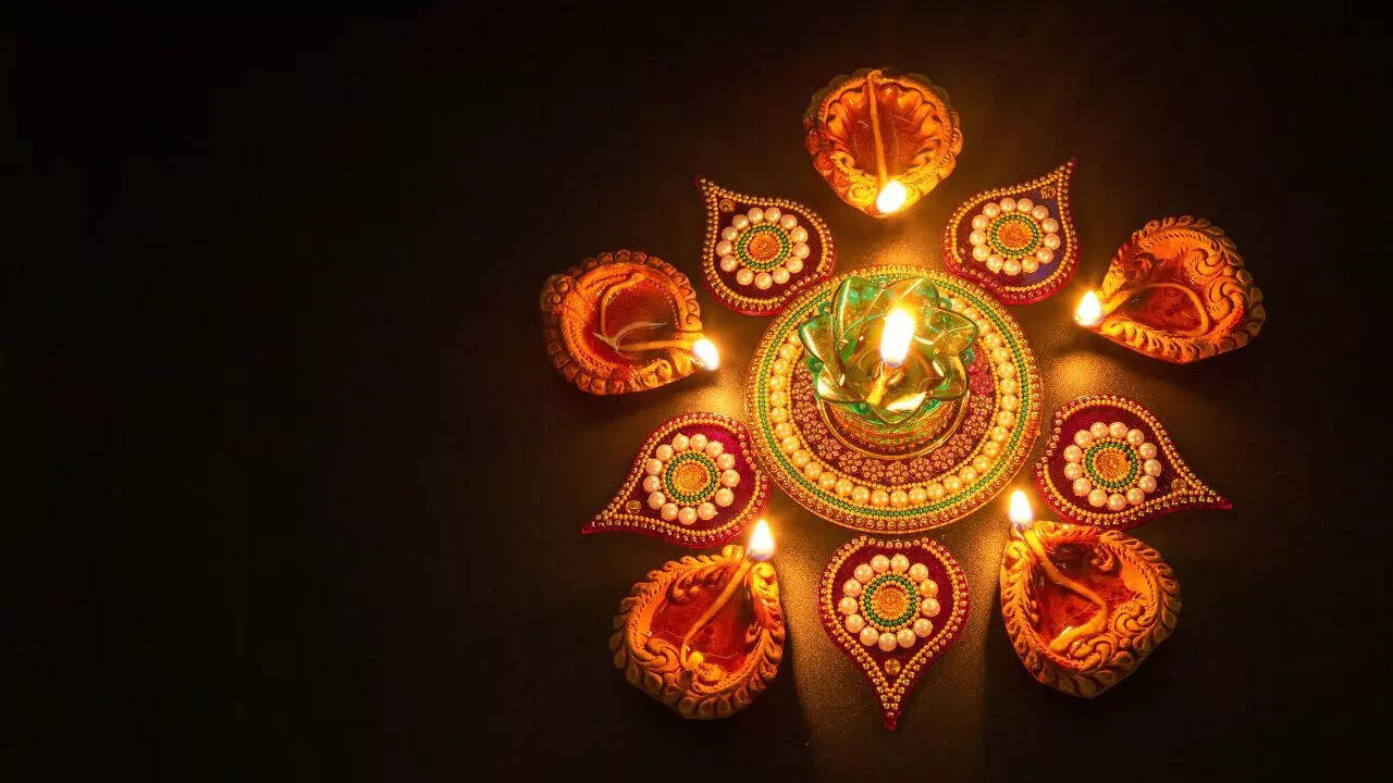 Diwali Rangoli Design: Best rangoli designs for Diwali 2025: Add a ...