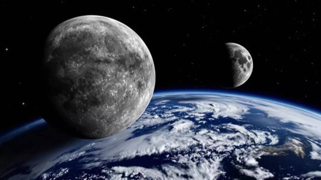 Earth now has two moons, at least until 2083 – and NASA confirms it! - The Times of India