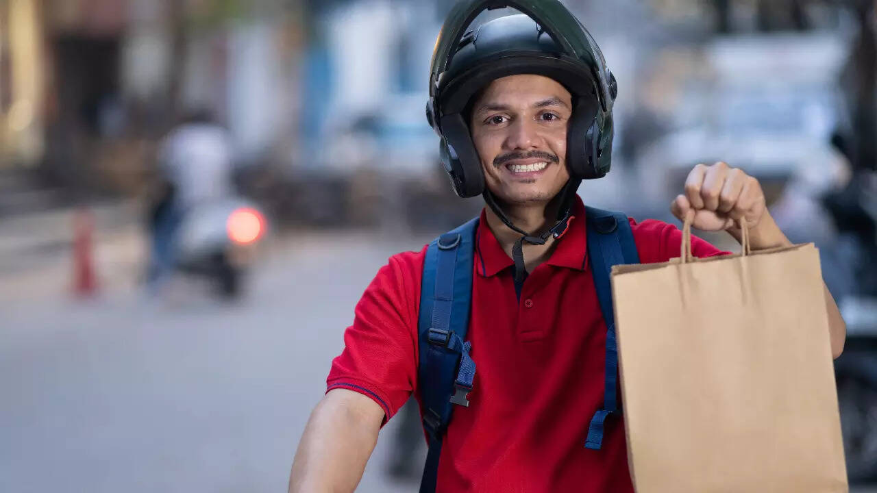 No food can be ordered on 31st December 2025? News of Swiggy, Zomato ...