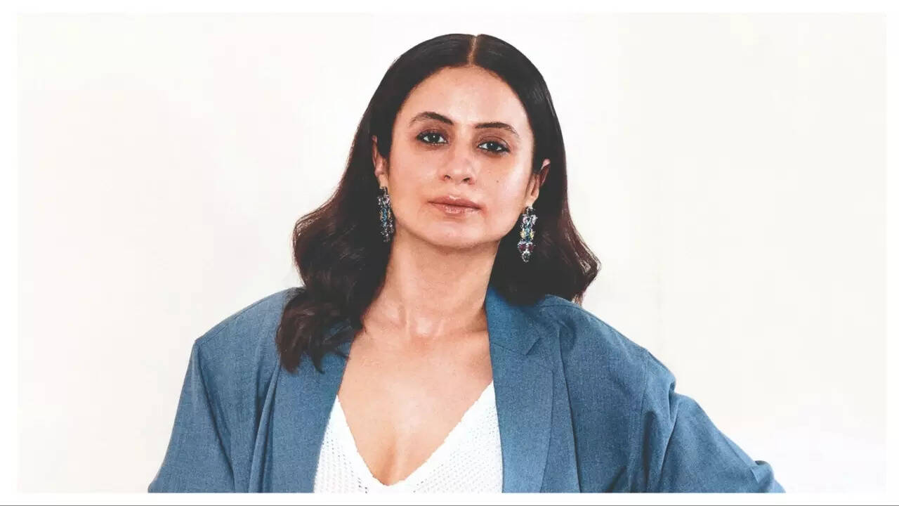 Vision Board 2026 Celebs manifest health, happiness & personal growth ...