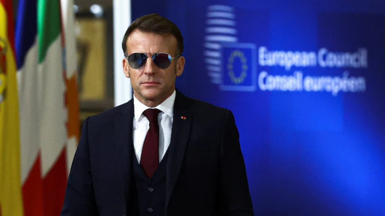 French President Emmanuel Macron steps into Davos wearing Rs 70,000 ...