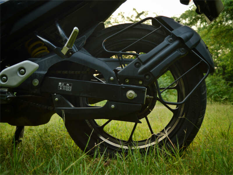 Yamaha FZ25 Review: Daily commuter with a highway soul - The Times of India
