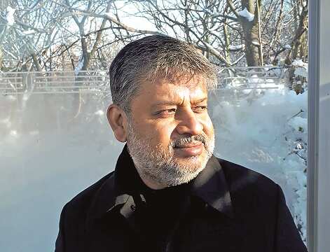 Kolkata writers reveal how they deal with tough times | Kolkata News - The Times of India