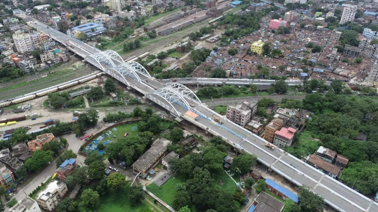 Kolkata: Rebuilt at Rs 468 crore in two years, new Tala bridge to be ...