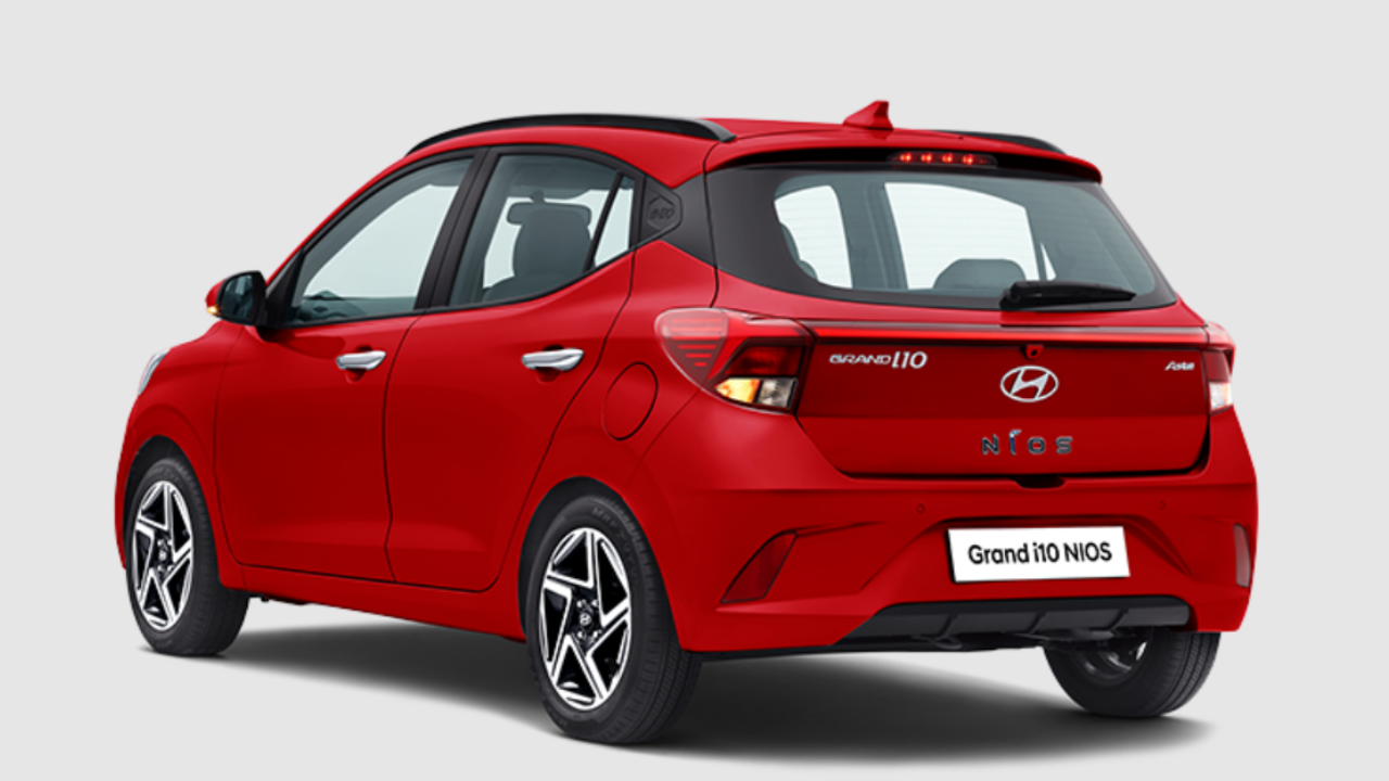 2023 Hyundai Grand i10 NIOS facelift vs Tata Tiago vs Maruti Suzuki ...