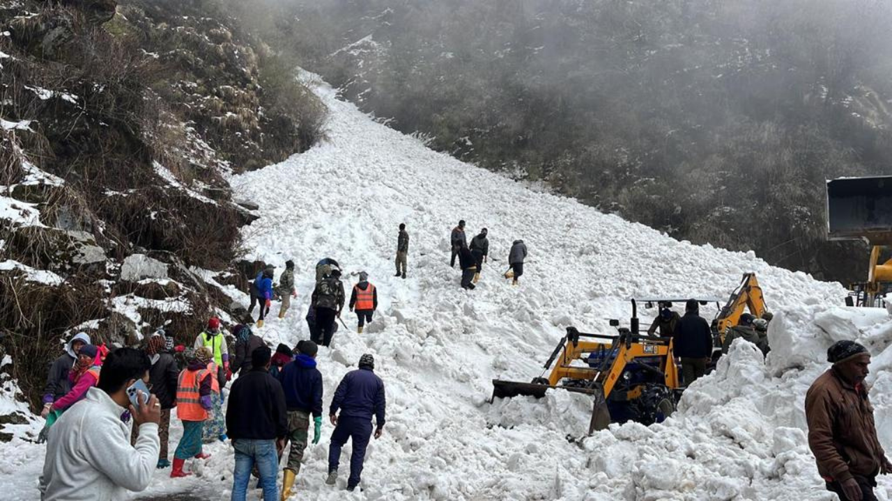Sikkim avalanche: 7 tourists killed, several injured in Nathula area ...