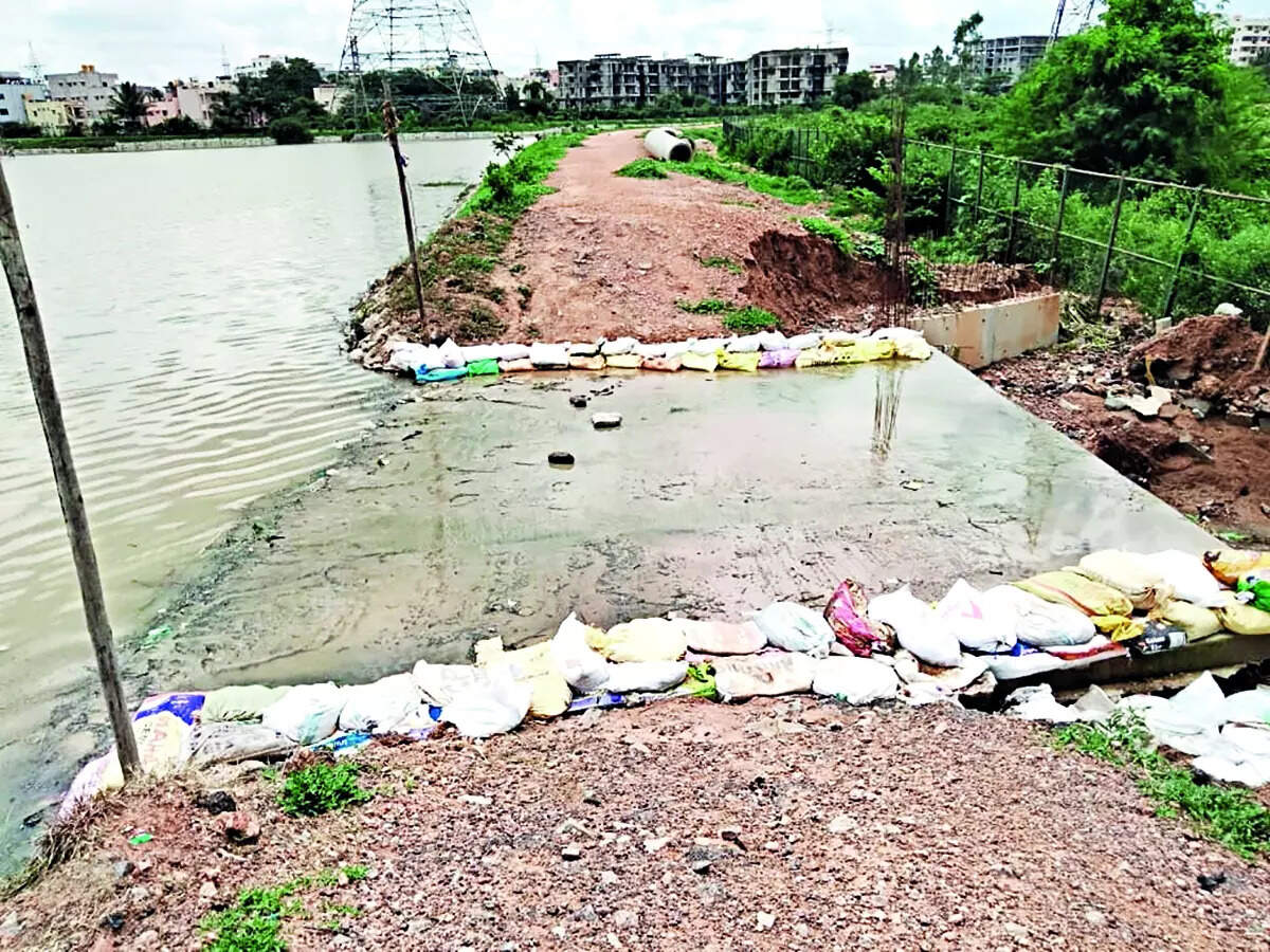 Superficial lake job