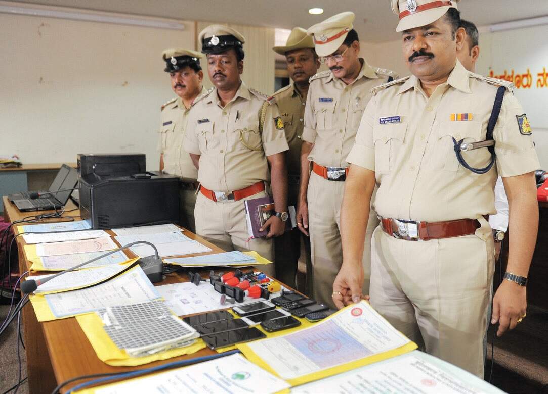 Bengaluru: Bengaluru: Fake marks card fraudsters have 180 agents across ...