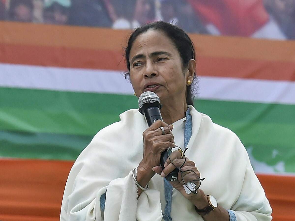 Mamata Banerjee accuses BJP of stealing her Kanyashree project for Beti ... Mamata Banerjee accuses BJP of stealing her Kanyashree project for Beti ...