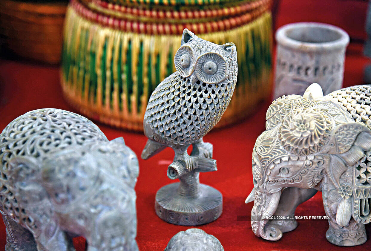 Art, artefacts & food: Trade fair brings the best of India to Delhi ...