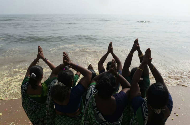 tsunami victims: Tamil Nadu: Family members pay homage to 2004 tsunami ...