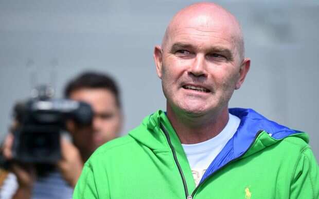 Martin Crowe, New Zealand Cricket Captain in 1990s, Dies at 53