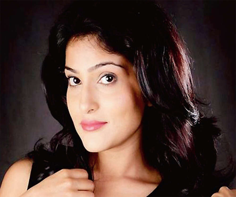 Producer files case against Avantika