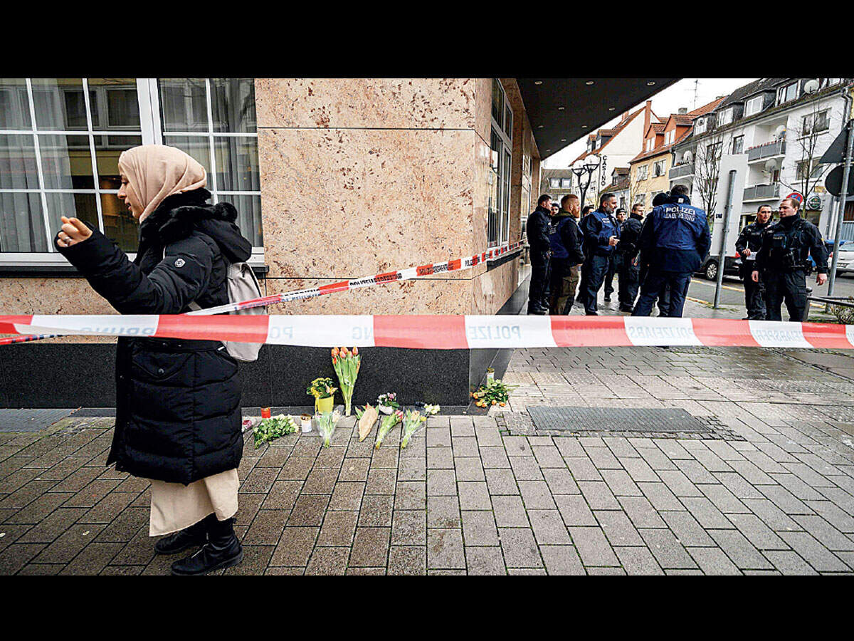 Far-right extremist kills nine in Germany