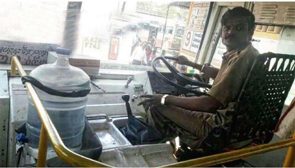 The Gadag KSRTC driver who quenches passengers’ thirst