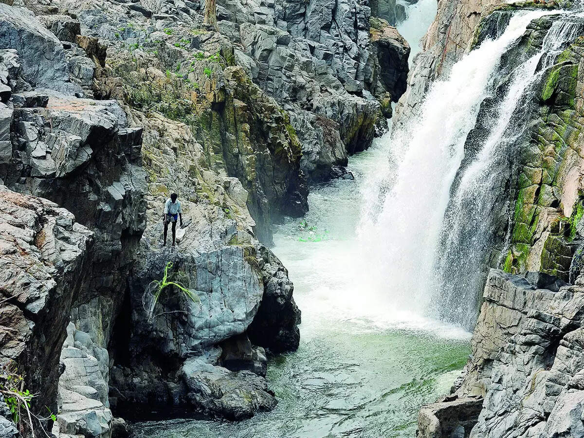 hogenakkal: Karnataka’s side: State set to claim share in Hogenakkal ...