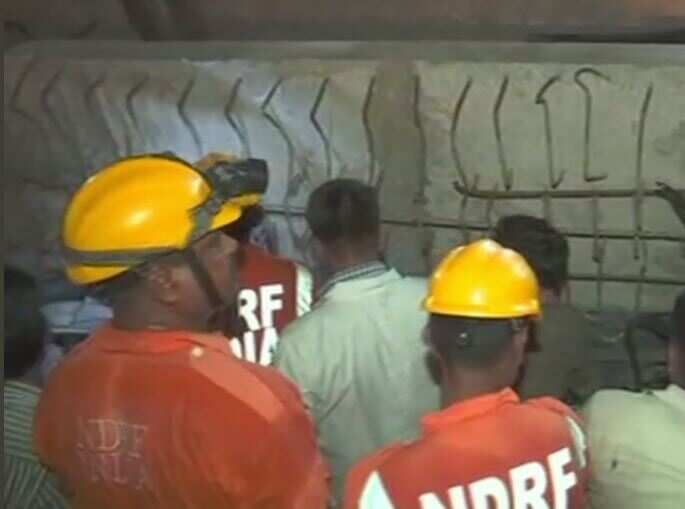 varanasi bridge collapse: Varanasi flyover collapse: 16 bodies ...