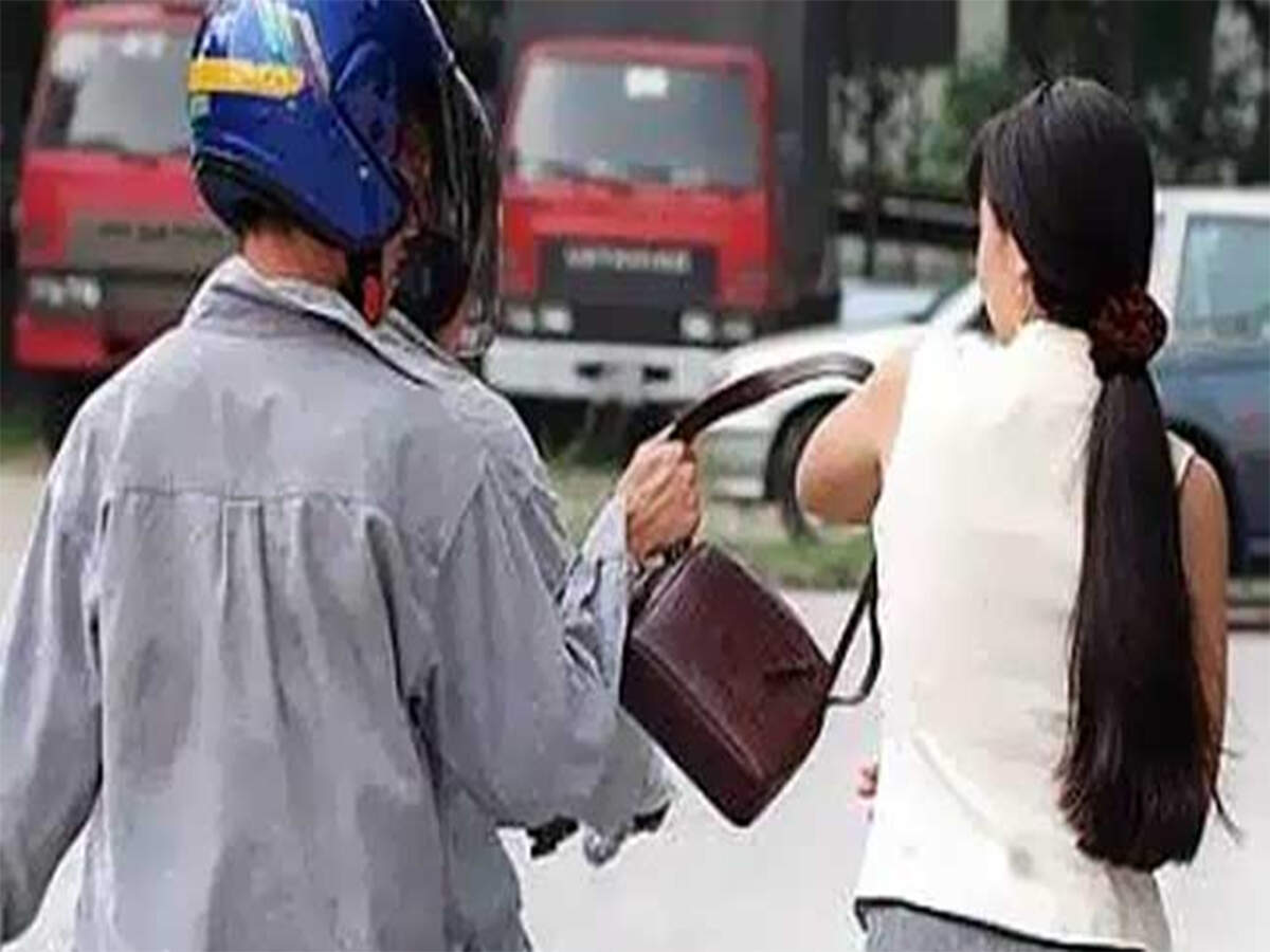 They are snatching bags from autos now