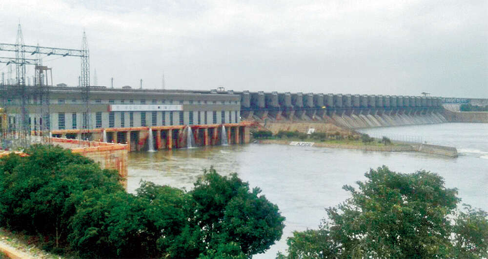 Alamatti: Karnataka: Alamatti almost full as inflow to dam increases