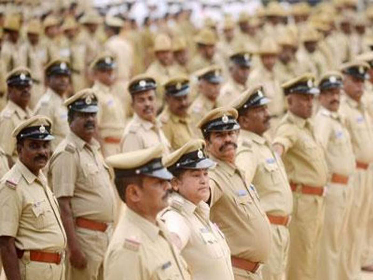 Bengaluru Crime News: Cop gets beaten for trying to break up fight