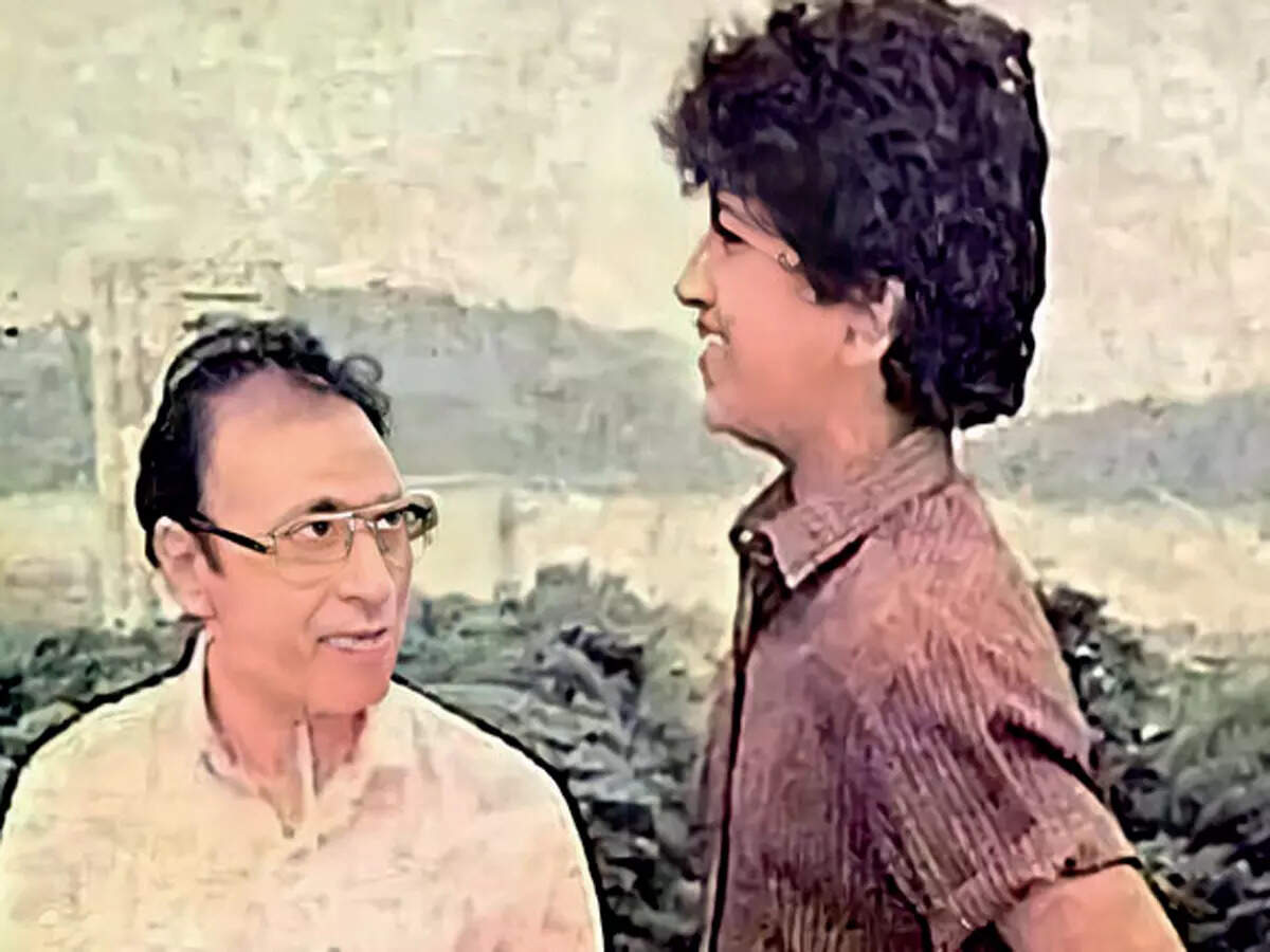 puneeth: A nostalgic snap with Annavru