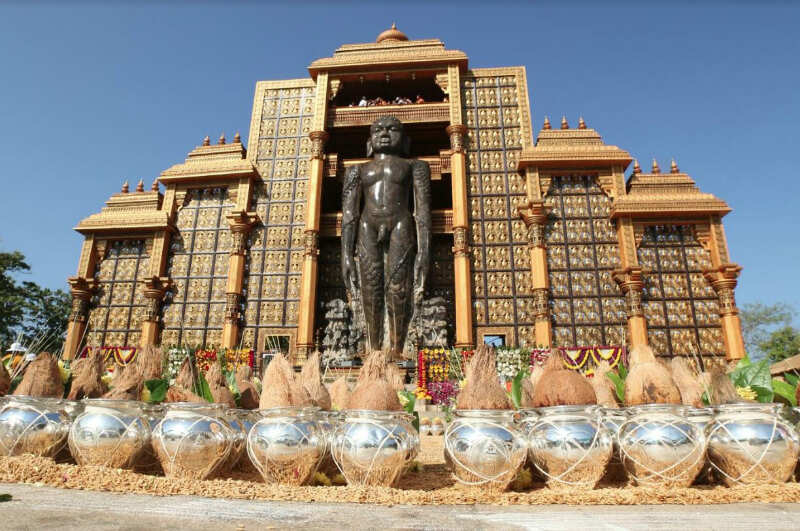 Lord Bahubali: Karnataka: Curtains come down on 3-day anointment ...