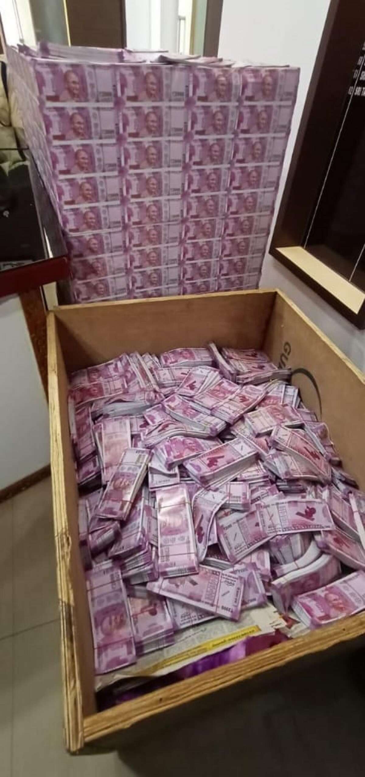 FACT CHECK: Photos of seized counterfeit currency shared claiming it ...