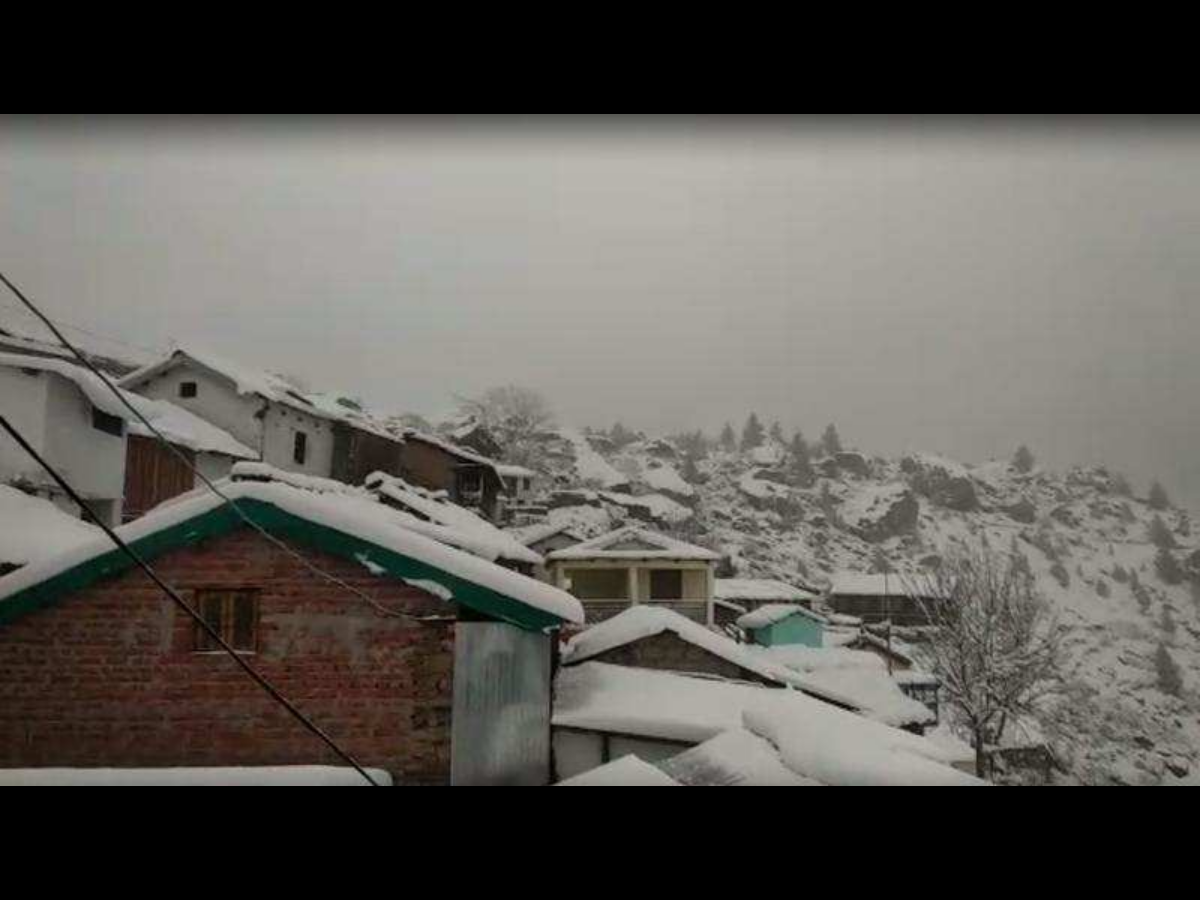 Snowfall in hills, thunderstorm & rain in foothills bring marginal ...