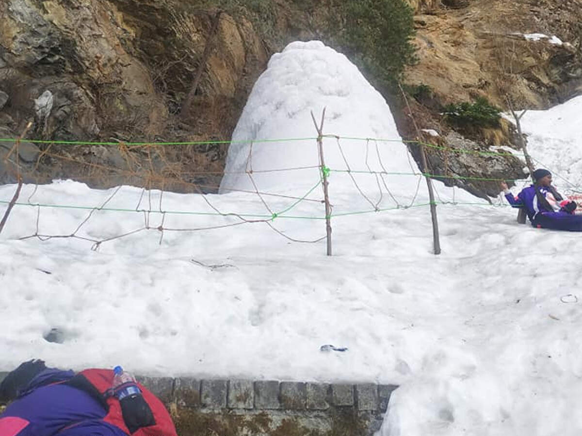 Himachal Pradesh’s ‘Amarnath’: Ice lingam gets tourists | Shimla News ... Himachal Pradesh’s ‘Amarnath’: Ice lingam gets tourists | Shimla News ...
