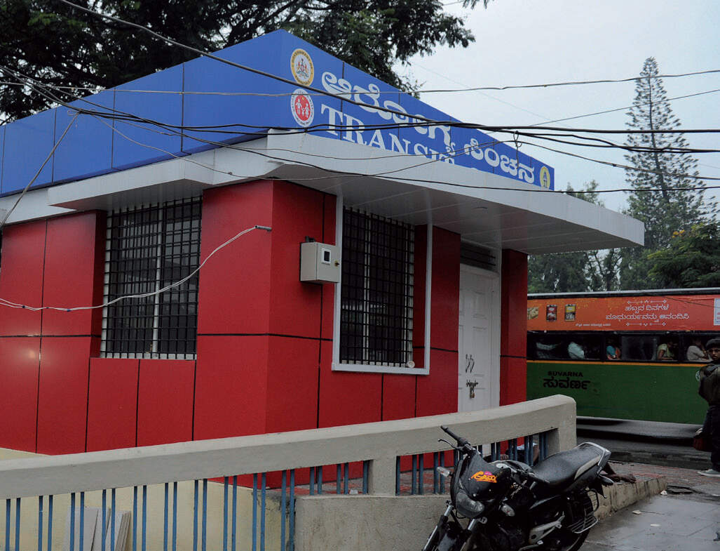 Healthcare at city's bus stops