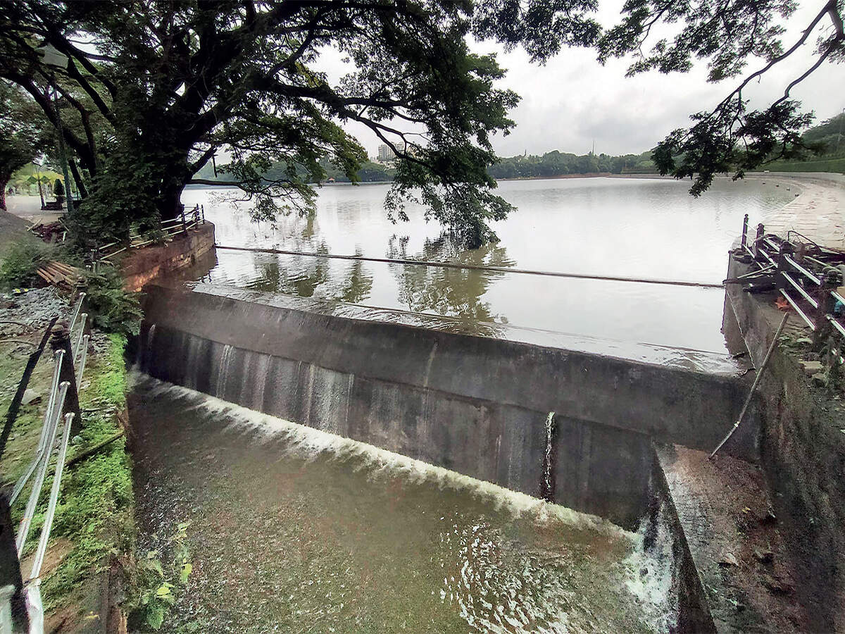 Watch: After 12 years, Sankey Tank started overflowing following a ...