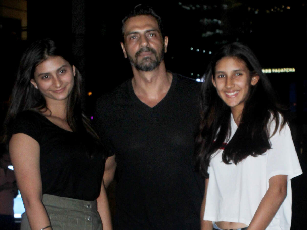 Arjun Rampal takes his girls Myra Rampal and Mahikaa Rampal on a dinner ...