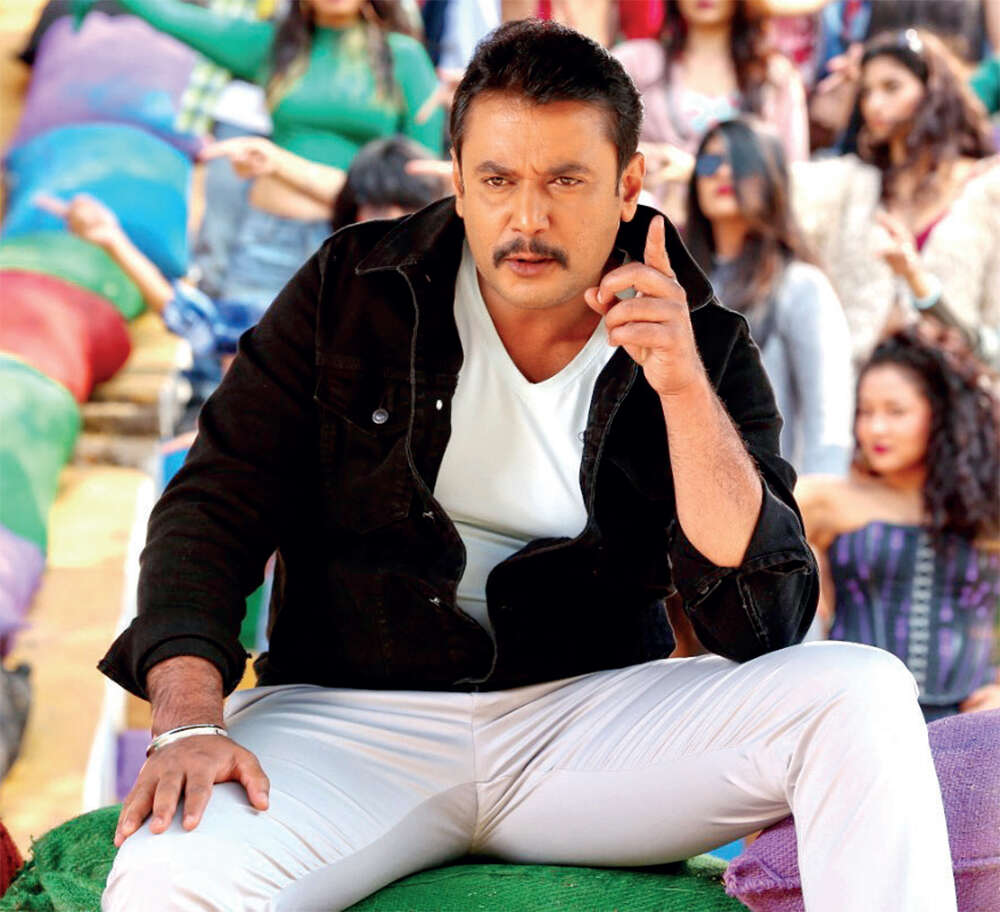 Yajamana: Injury does not stop Darshan