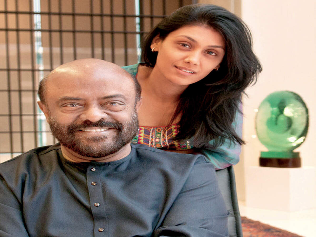 Roshni takes over as HCL chairman after dad Shiv Nadar steps down