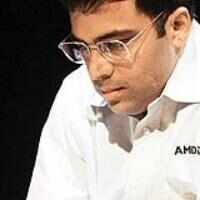 Anand draws with Magnus Carlsen