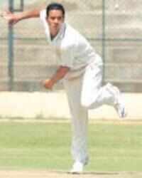 Joshi puts hosts on top