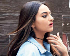 Sona shown the mirror