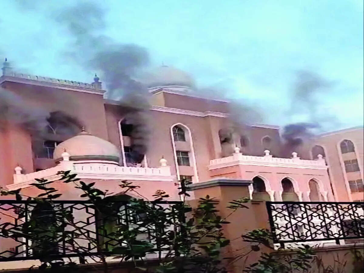 haj bhavan: Blaze at Haj Bhavan building