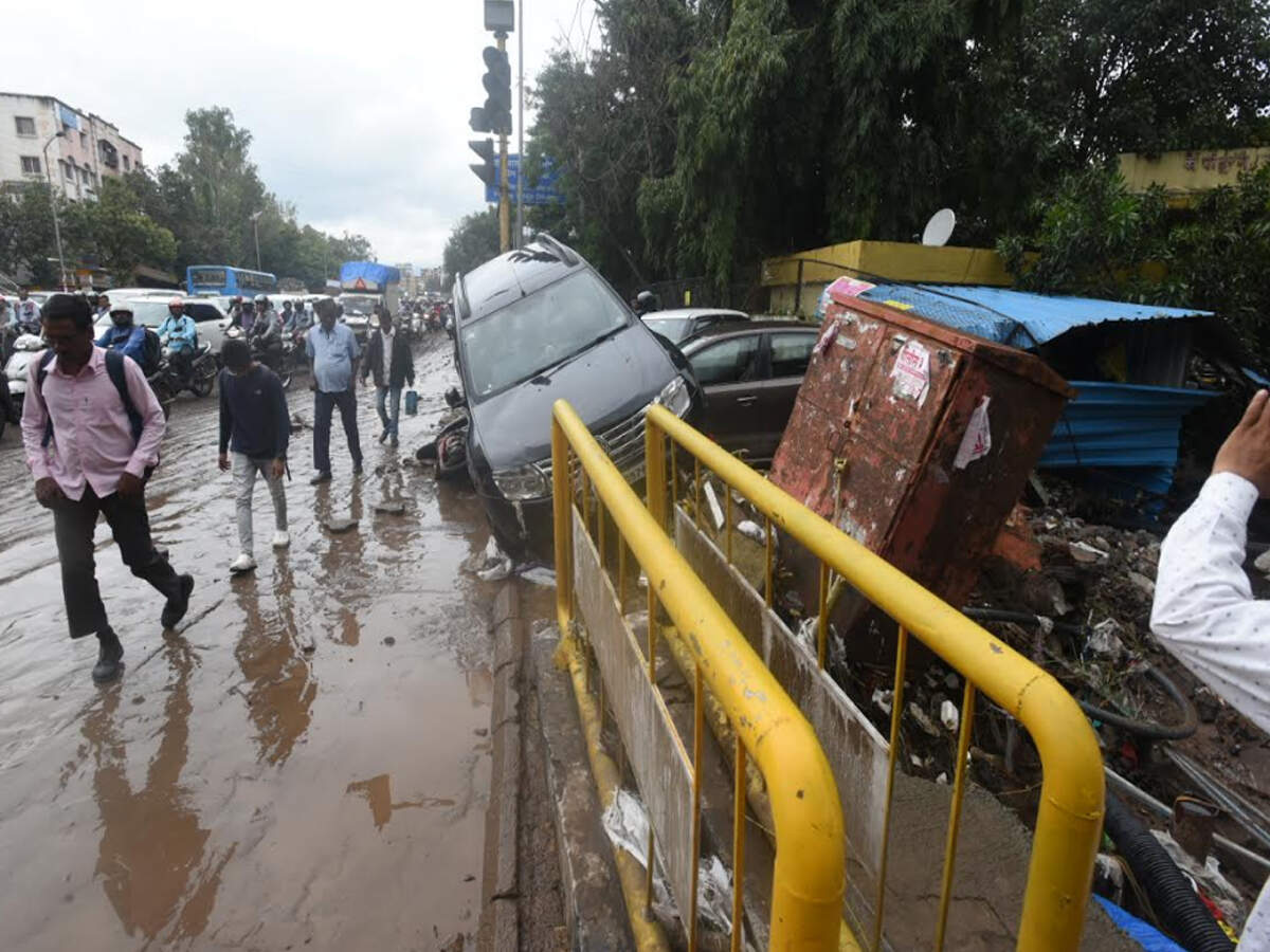 Rains in Pune: How Pune went under water, vehicles washed away in floods | Pune News - Times of ...