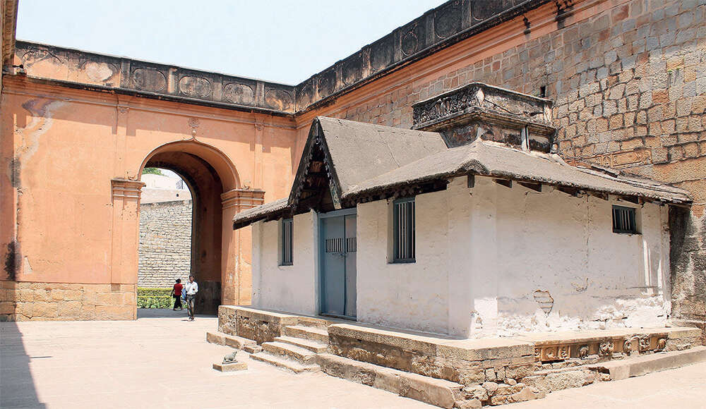 Kempe Gowda: BANGALORE FORT: Kempe Gowda’s city of dreams