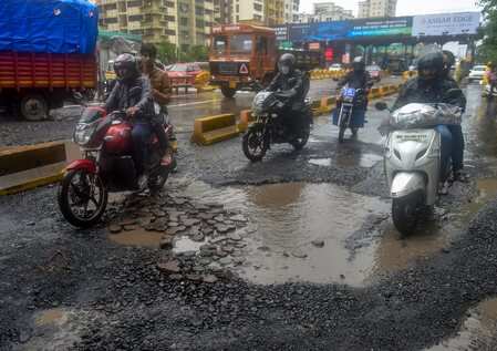 potholes in India: Deaths due to potholes 'unacceptable', probably more ...