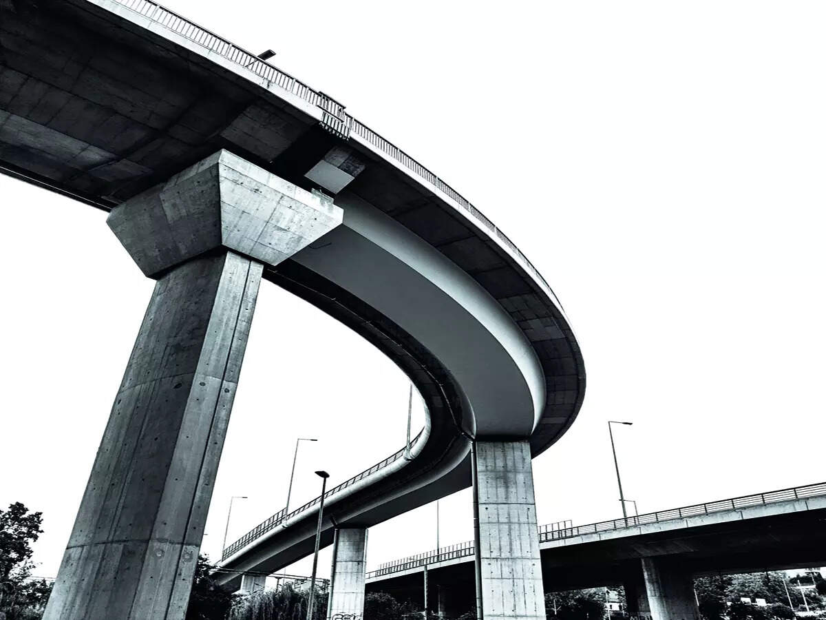 Traffic chaos, prolonged